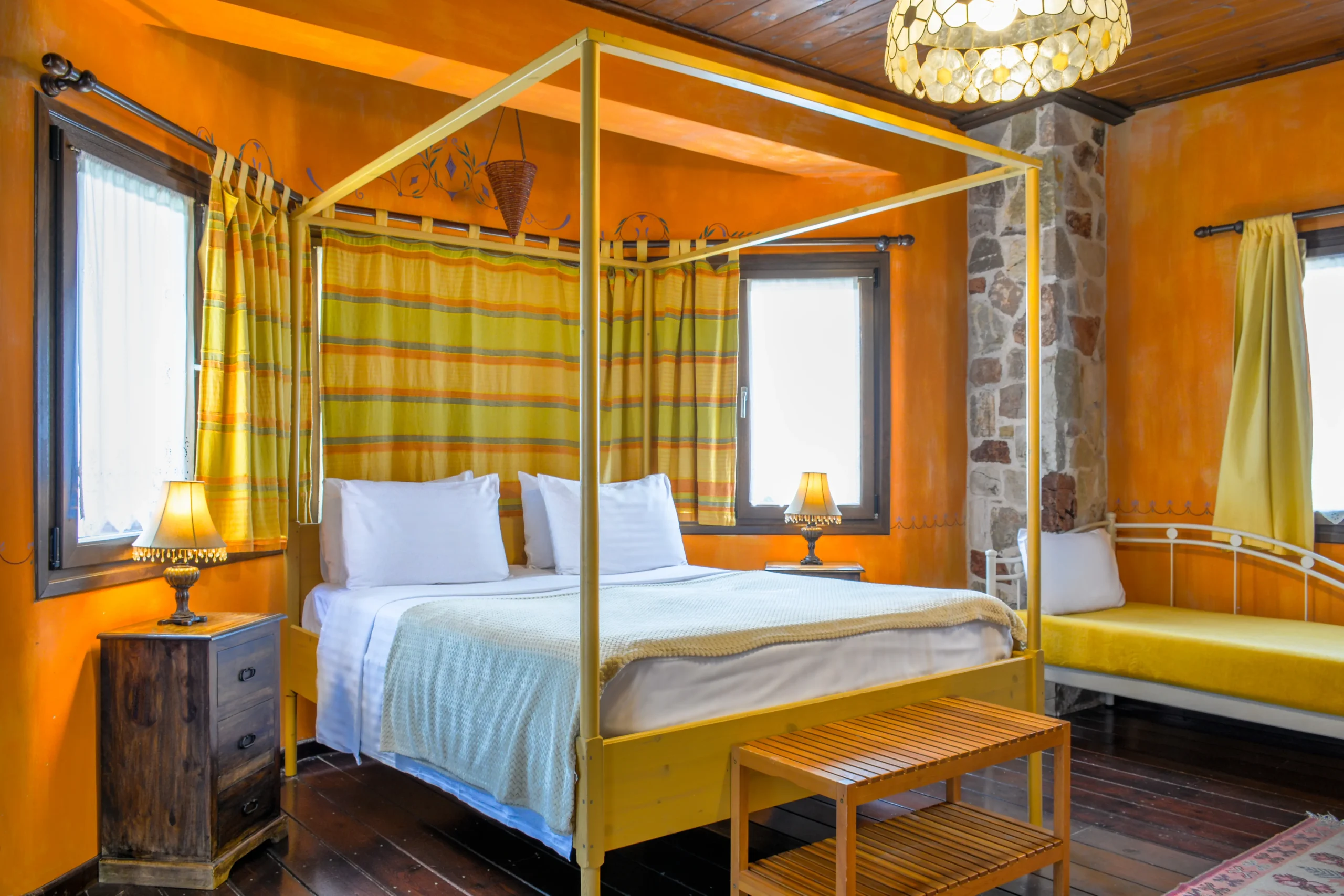 Two-Bedroom Suite with Panoramic Meteora View - Monastiri Guesthouse